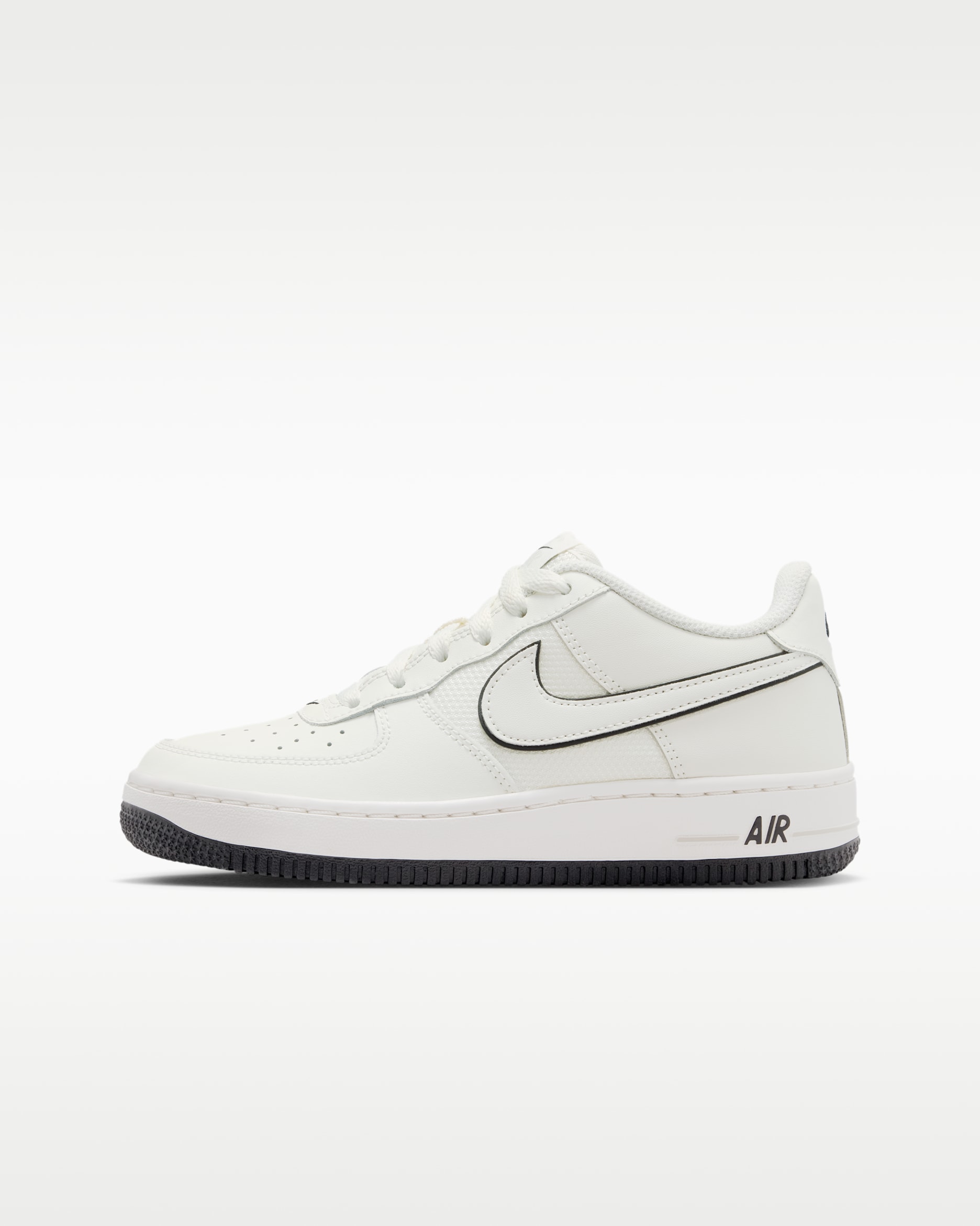 Nike Air Force 1 Older Kids' Shoes. Nike SI