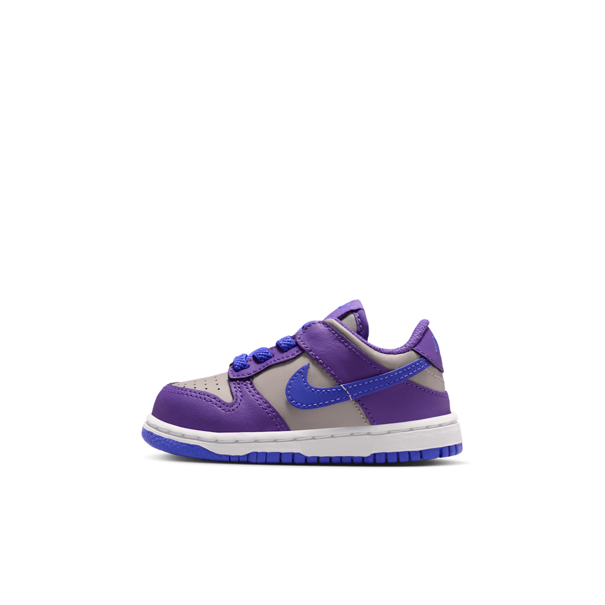 Grey Nike Dunk Shoes. Nike.com