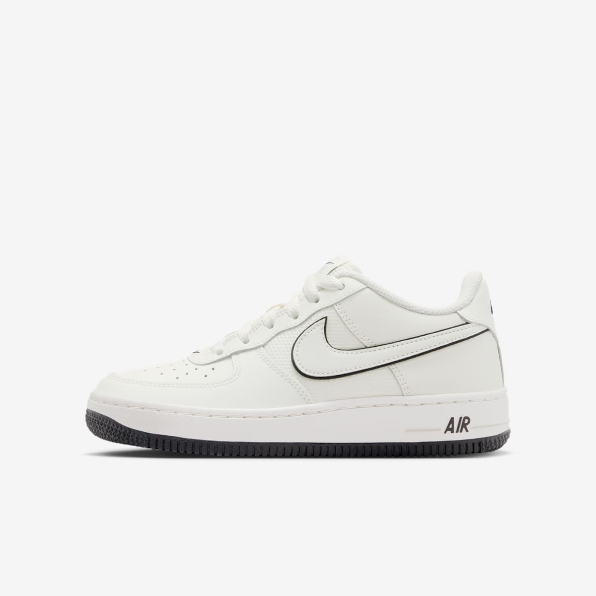 Air Force 1 Shoes. Nike RO