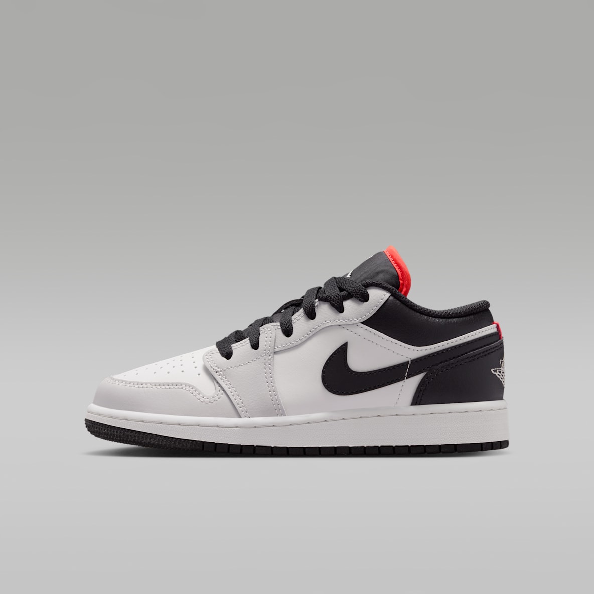 Jordan Sale. Nike HU