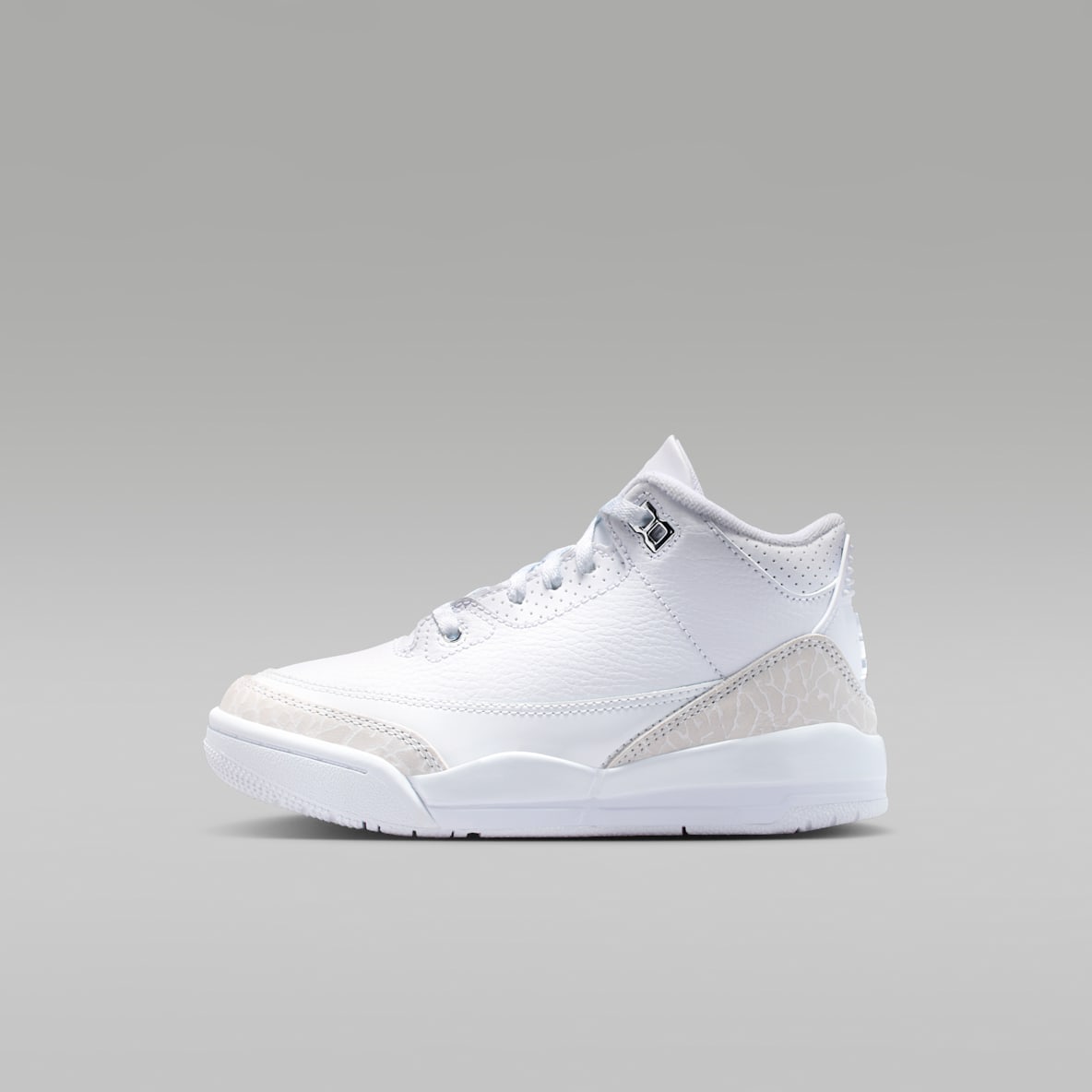 Jordan 3. Nike SE