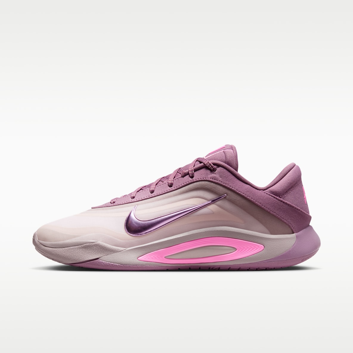 Purple Basketball Shoes. Nike NO
