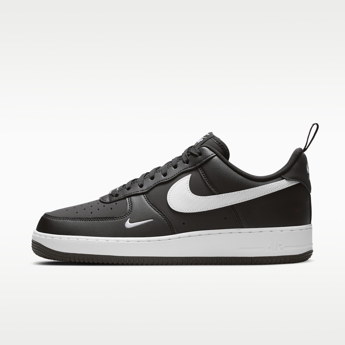 Nike Air Force 1 sneakers. Nike NO
