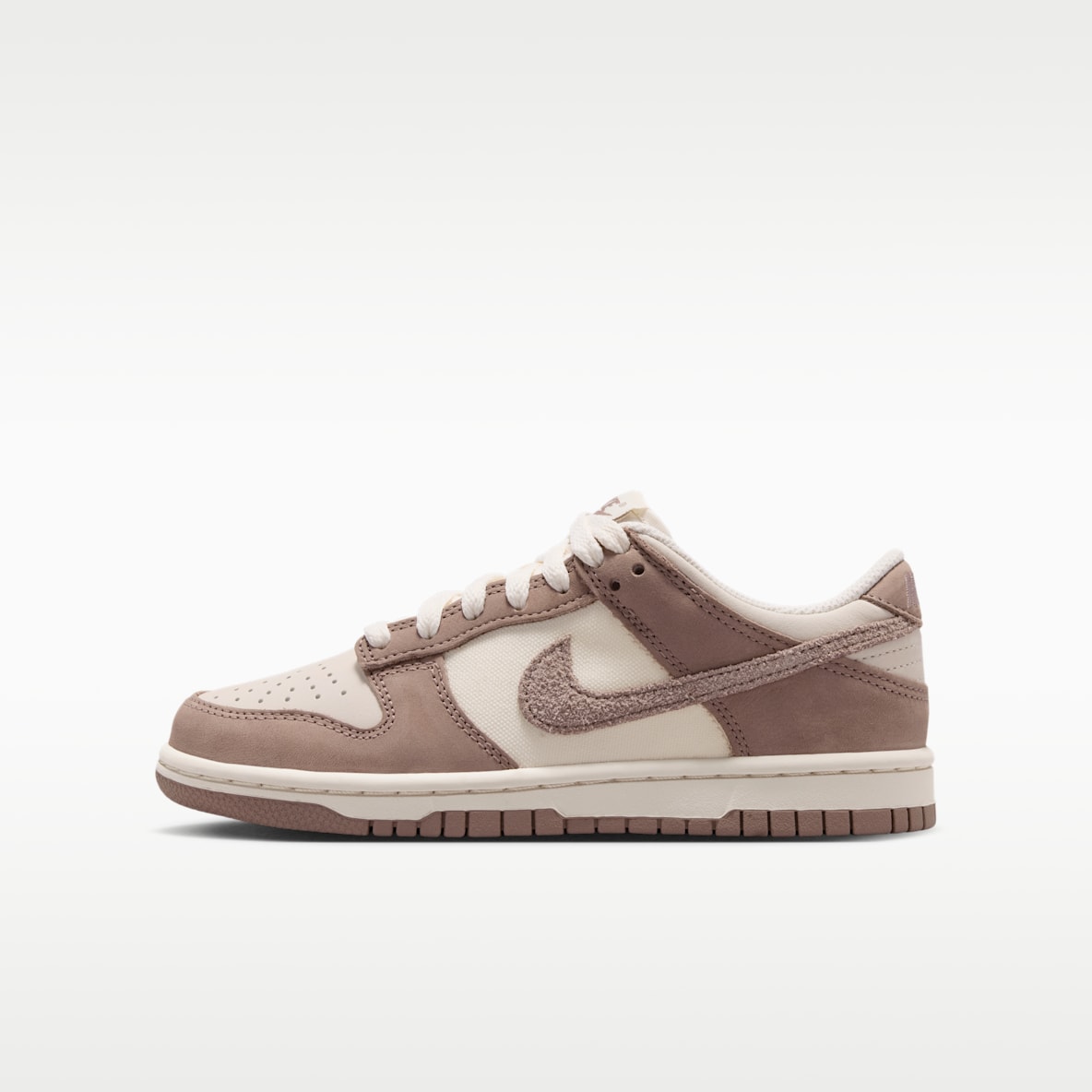 Brown Nike Dunk. Nike.com