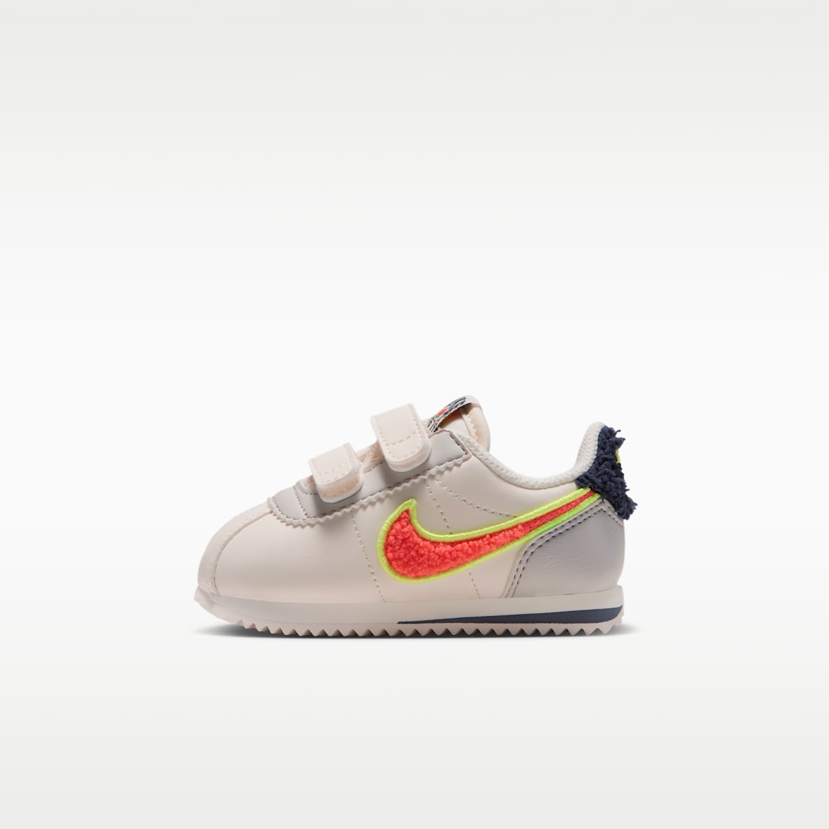 Shoes. Nike SG