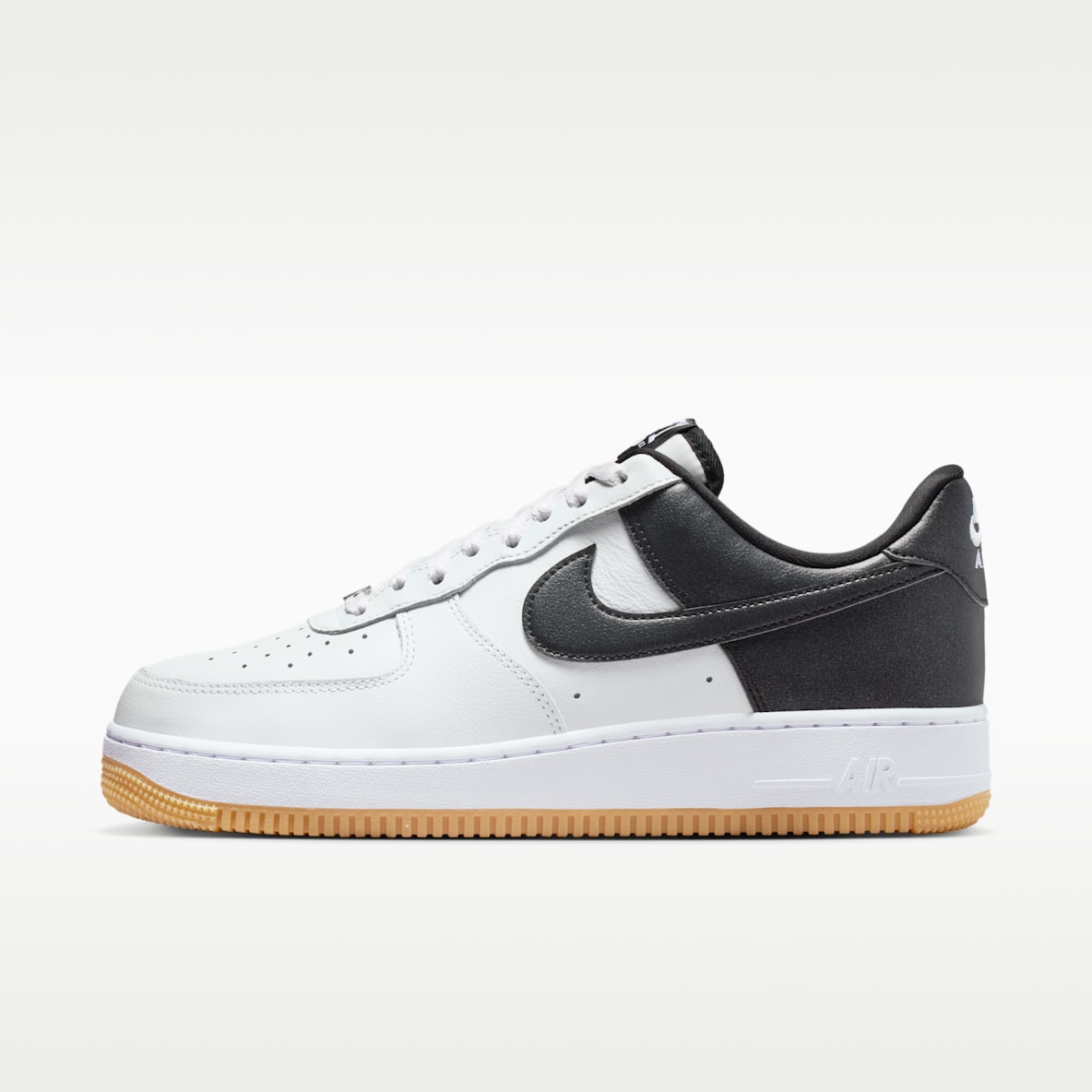 White Air Force 1. Nike.com