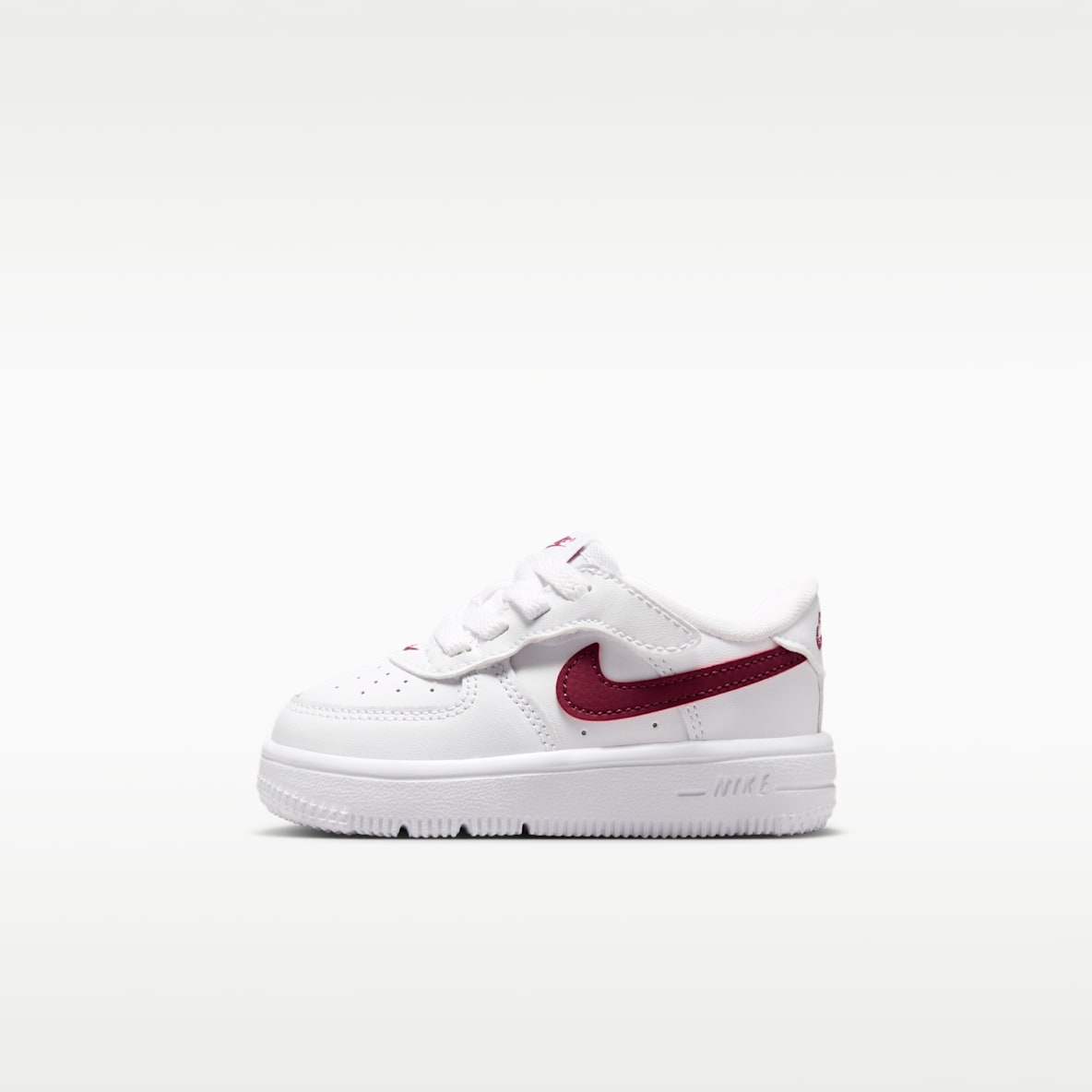 White Air Force 1 Shoes. Nike RO