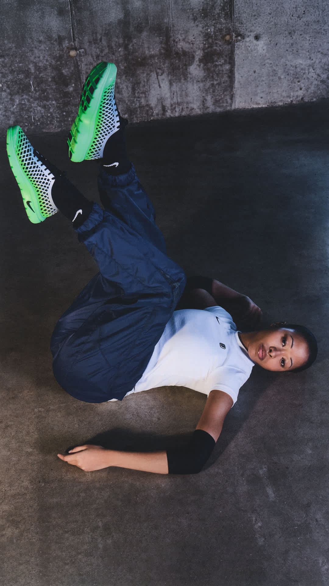 Rejuven8 in Motion: Minimalist built for maximal expression. Nike SNKRS