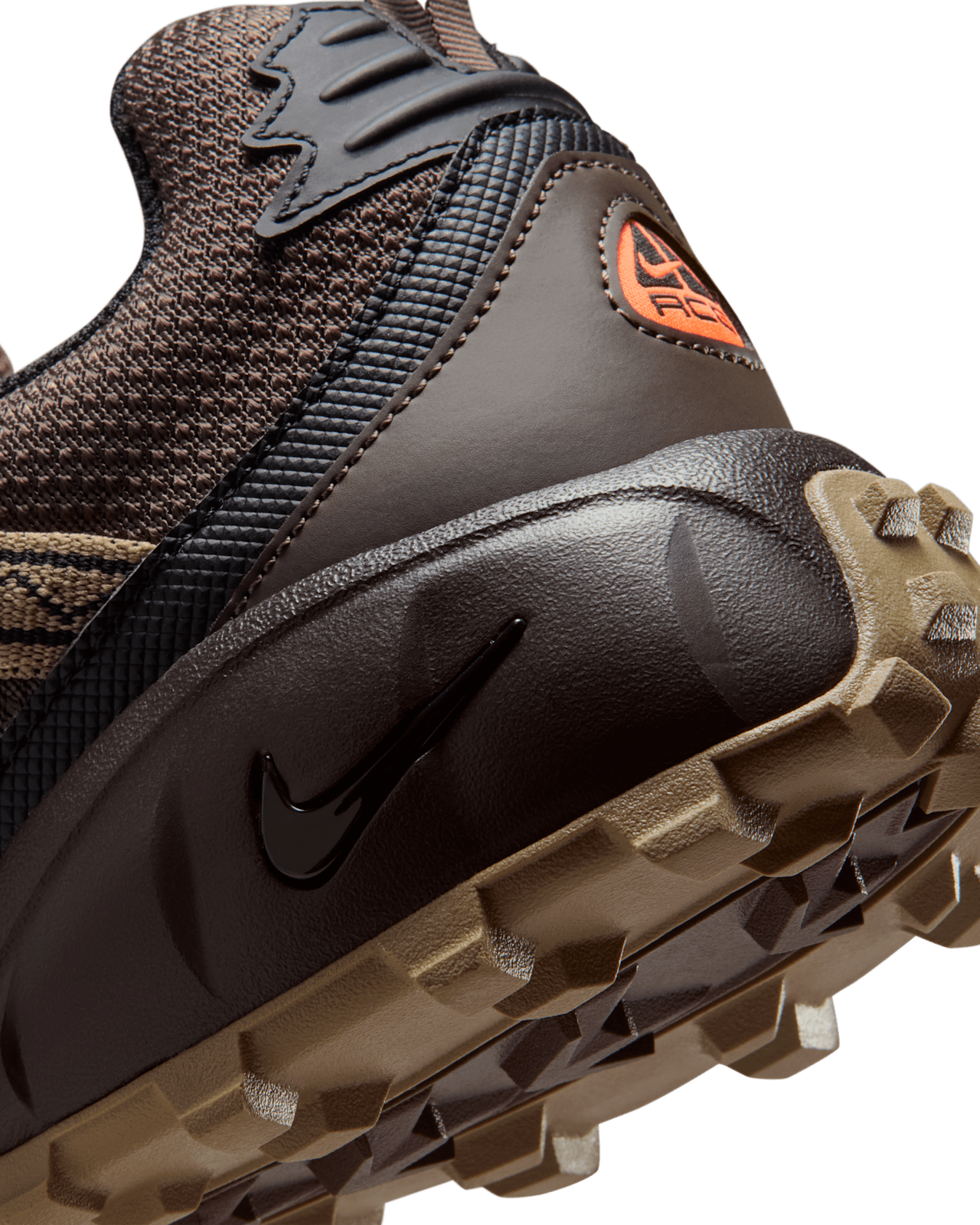 ACG 파사드 'Ironstone and Black'(HM7133-201) 출시일 . Nike SNKRS