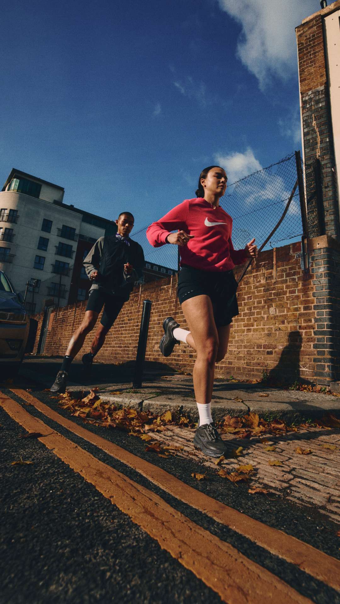 Pegasus Premium "Light Loden": Editorial. Nike SNKRS