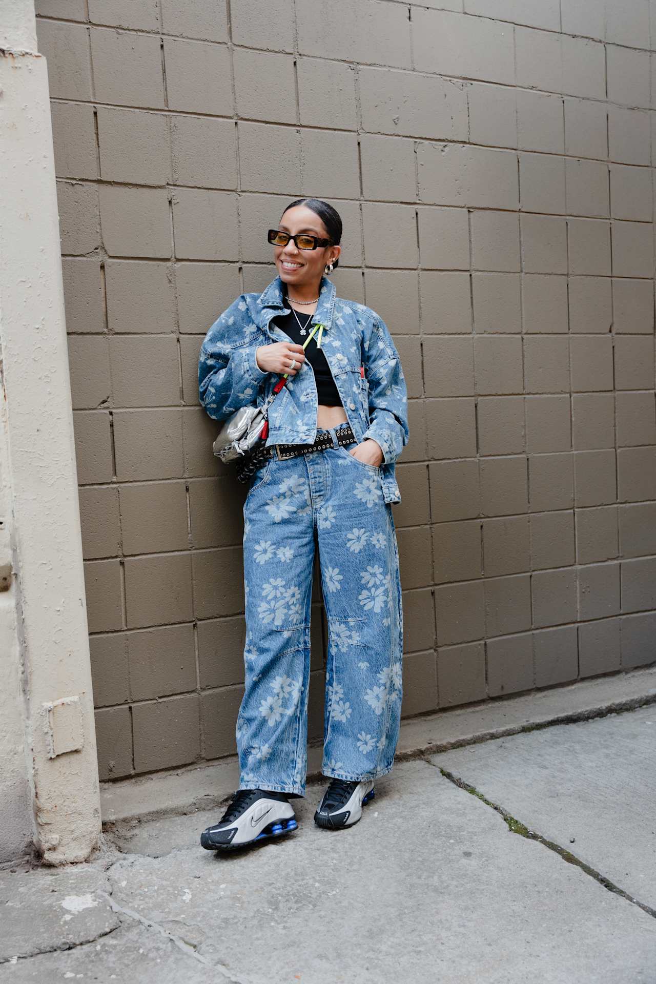 Street SNKRS: Family Style. Nike SNKRS