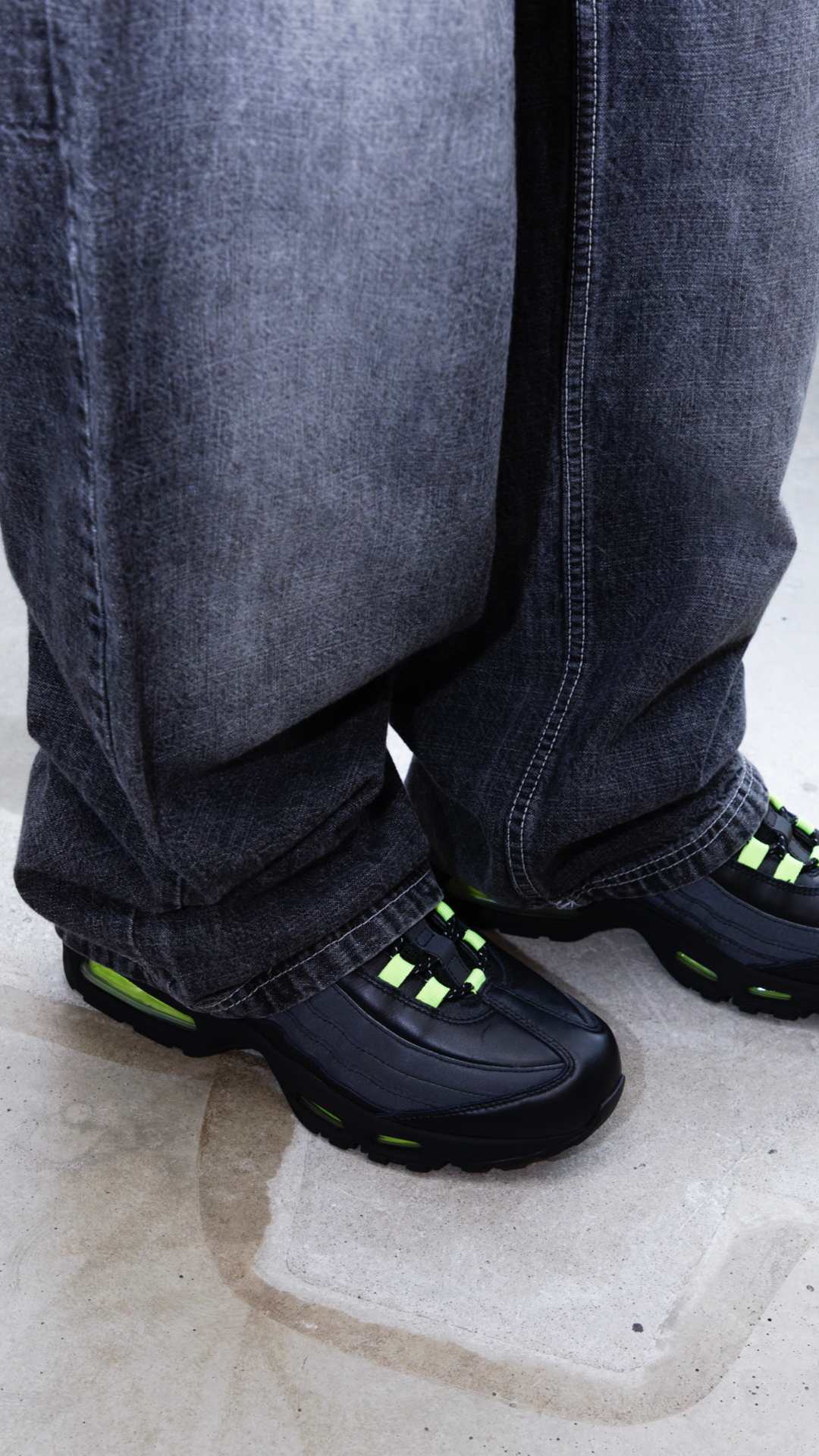 【NIKE公式】"HRJK" リアルコーデ集 : NIKE AIR MAX 95 BIG BUBBLE SE "HRJK". Nike SNKRS