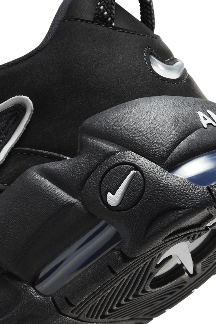 วันเปิดตัว Air More Uptempo Low x AMBUSH "Black and White" (FB1299-001). Nike SNKRS