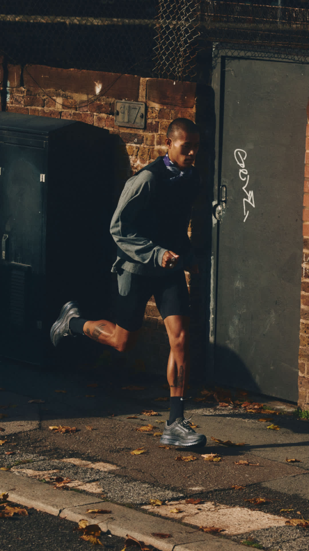 Pegasus Premium "Light Loden": Editorial. Nike SNKRS