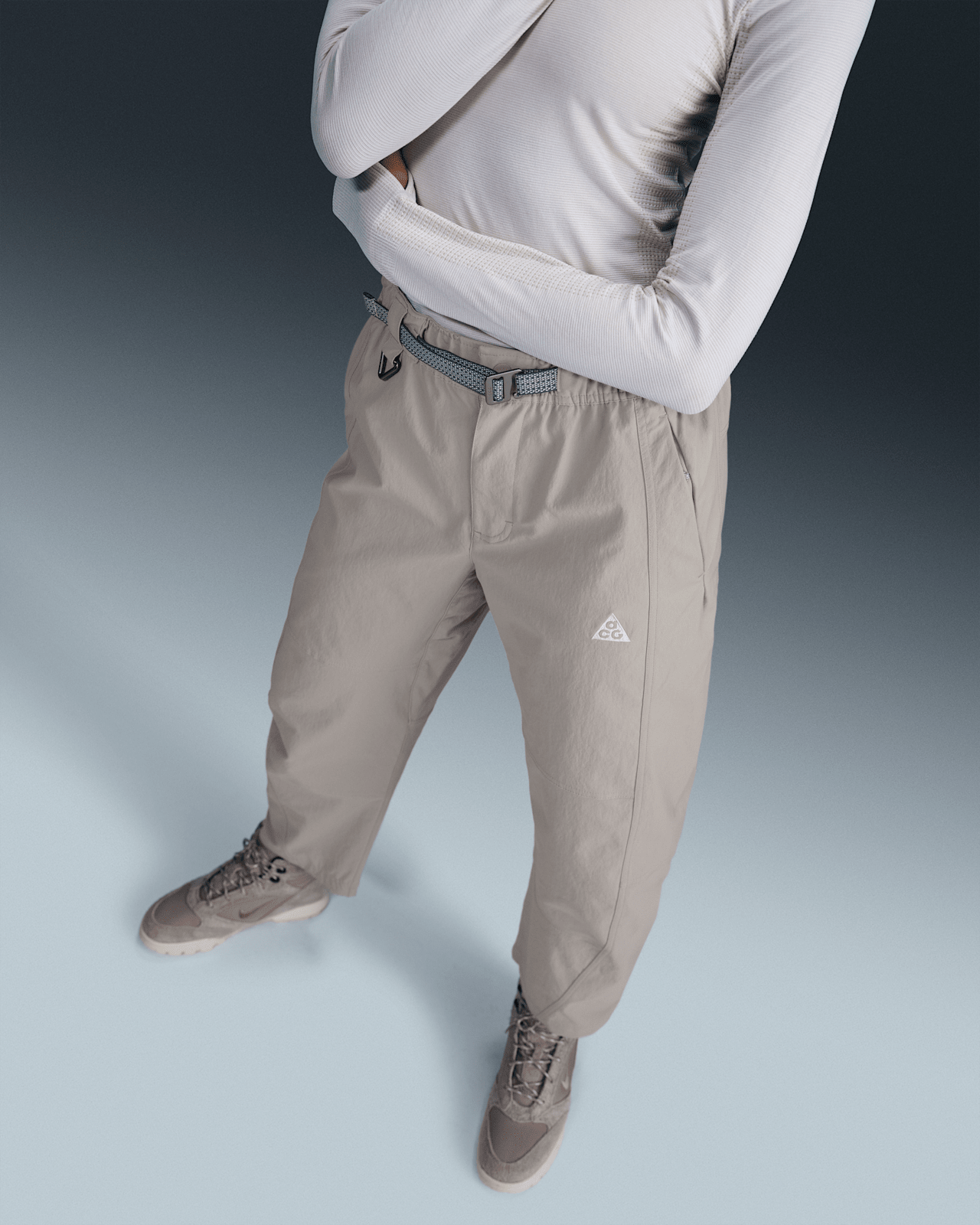 Women's UV Repel Hiking Pants. Nike SNKRS