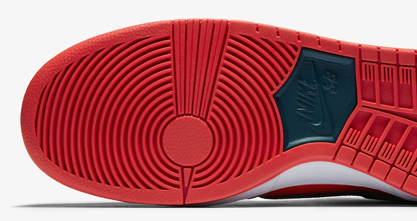 Nike Dunk Low SB Pro 'Nightshade & Chile Red'. Nike SNKRS