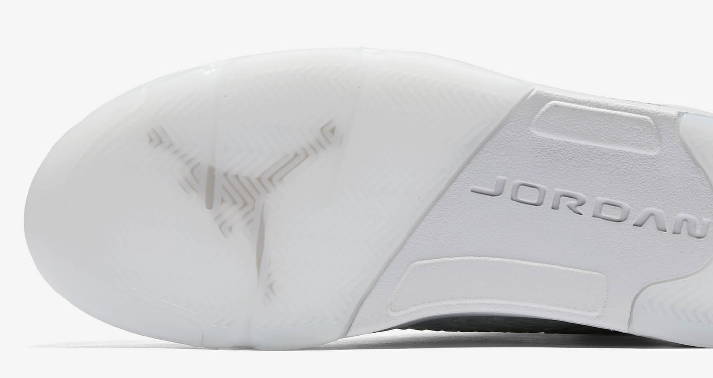 Air Jordan 5 Retro Premium 'Pure Platinum'. Nike SNKRS