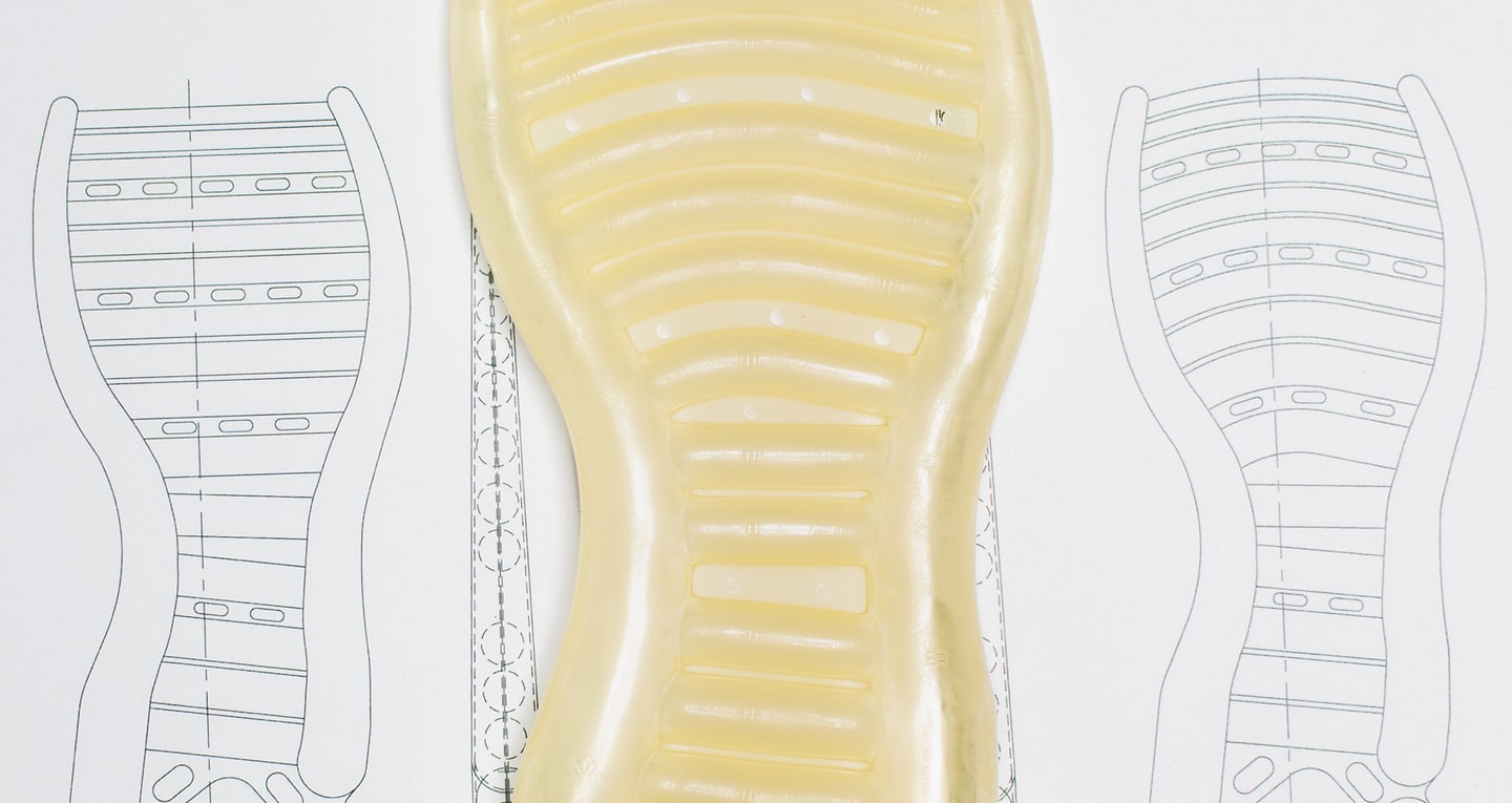 Behind the Design: Nike Air Max 97. Nike SNKRS