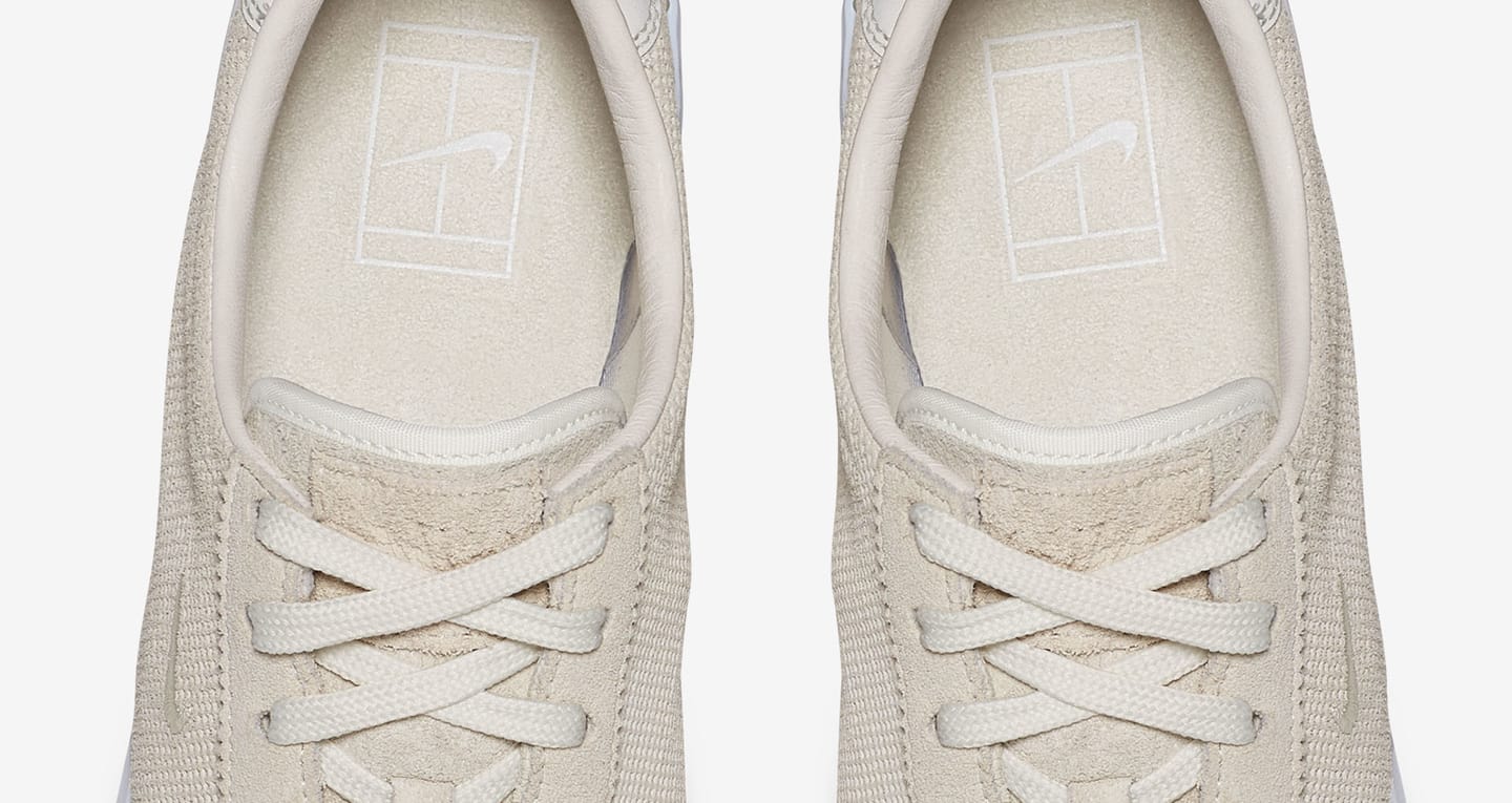 NikeCourt Match Classic 'Sail'. Nike SNKRS