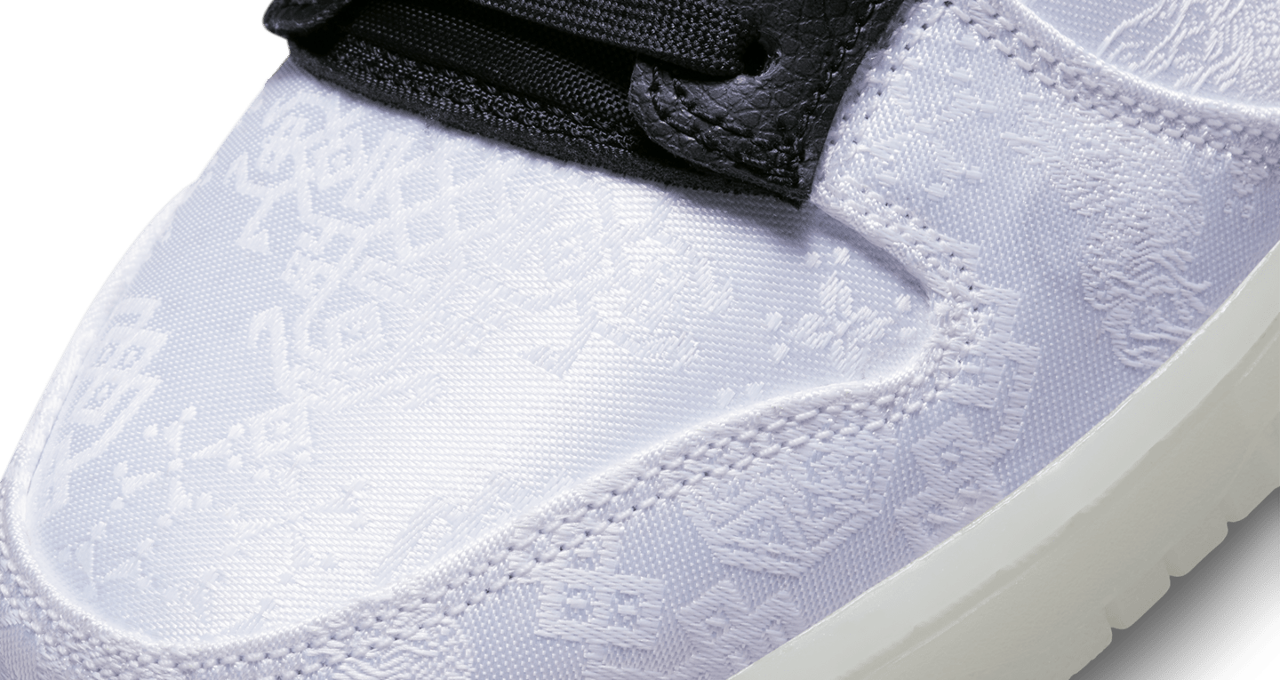 Dunk Low x CLOT x Fragment Design 'Black and White' (FN0315-110 ...