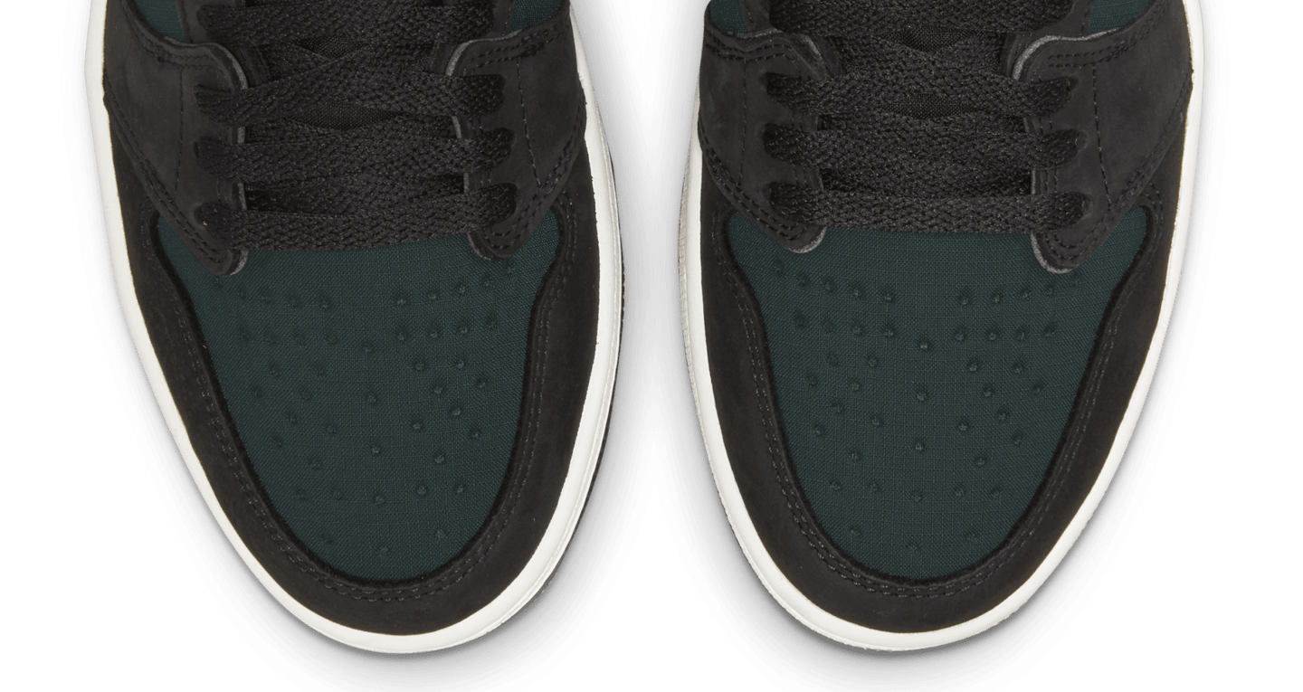 Air Jordan 1 GORE-TEX 'Particle Grey' (DB2889-001) Release Date. Nike SNKRS