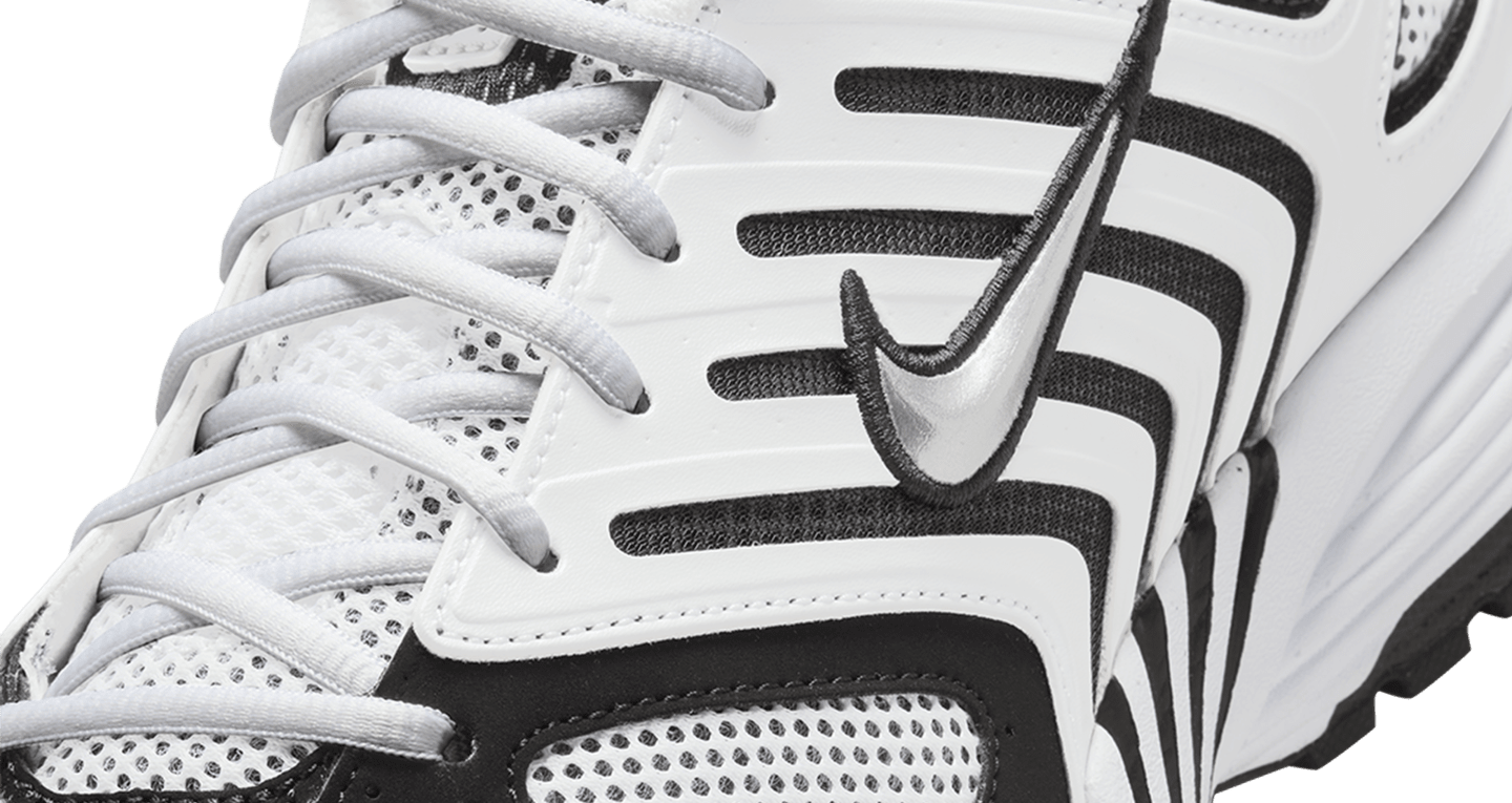 【NIKE公式】エア ペガサス 2K5 'White and Black' (FJ1909-100 / NIKE AIR PEG 2K5). Nike SNKRS