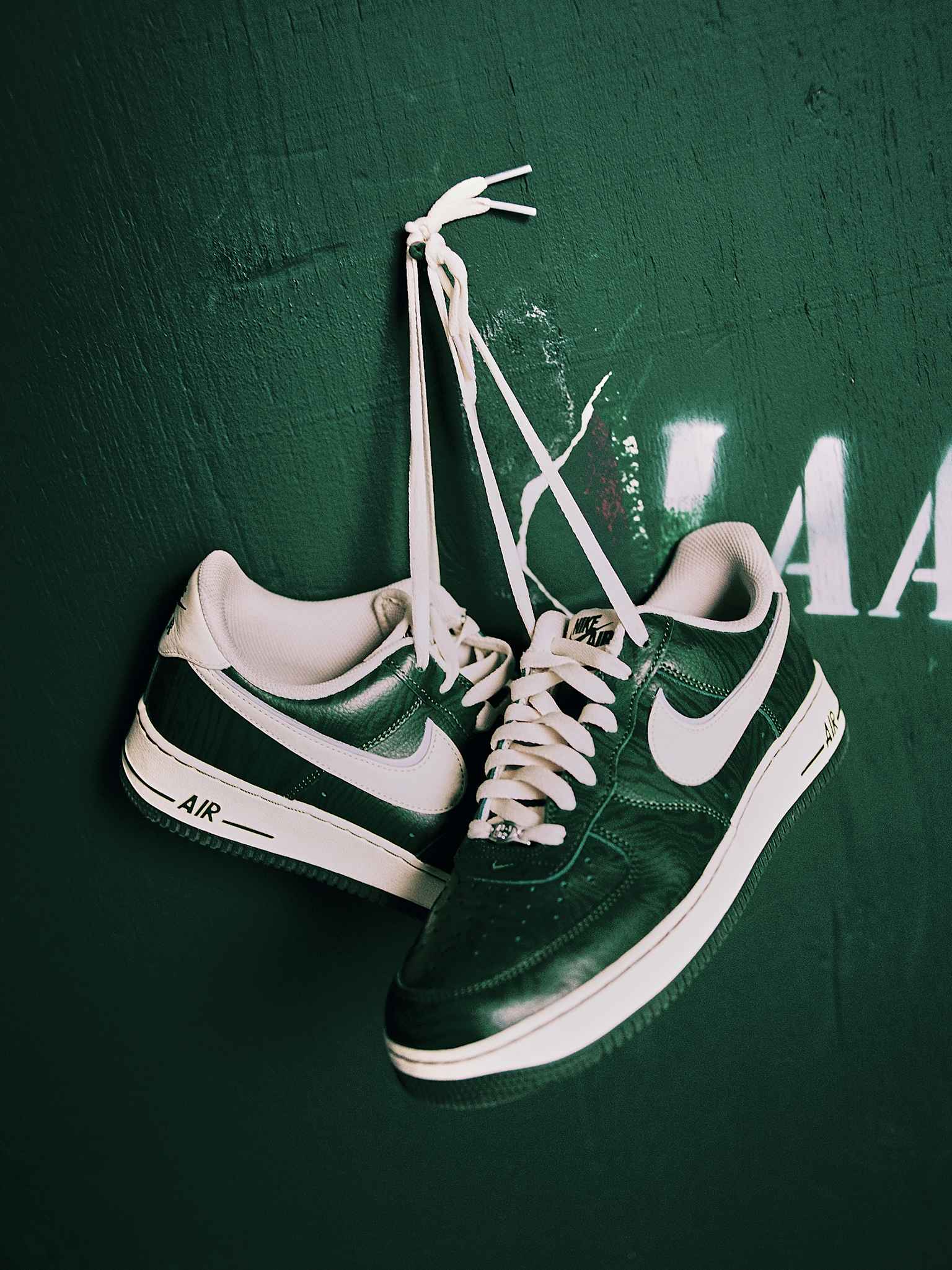 Air Force 1 '07 x LAAMS: PLEASE POST BILLS . Nike SNKRS