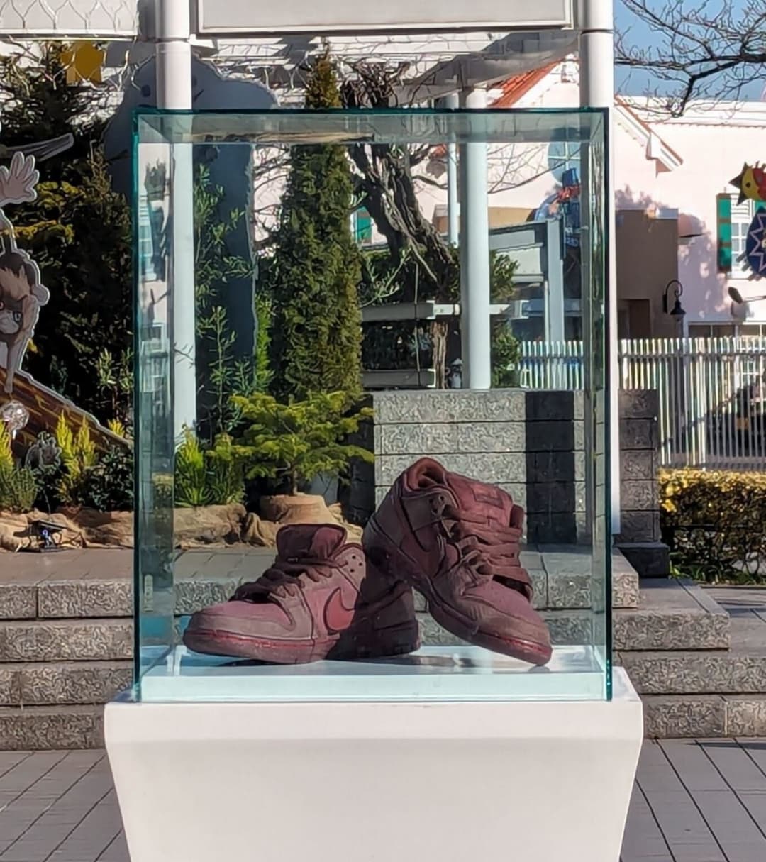 【NIKE公式】SNKRS Stash Recap: Nike SB Dunk Low 'City of Love'. Nike SNKRS