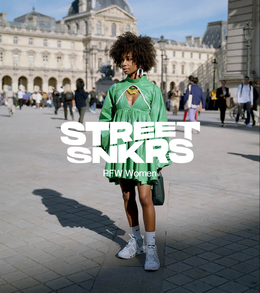 Street SNKRS: Women's PFW. Nike SNKRS