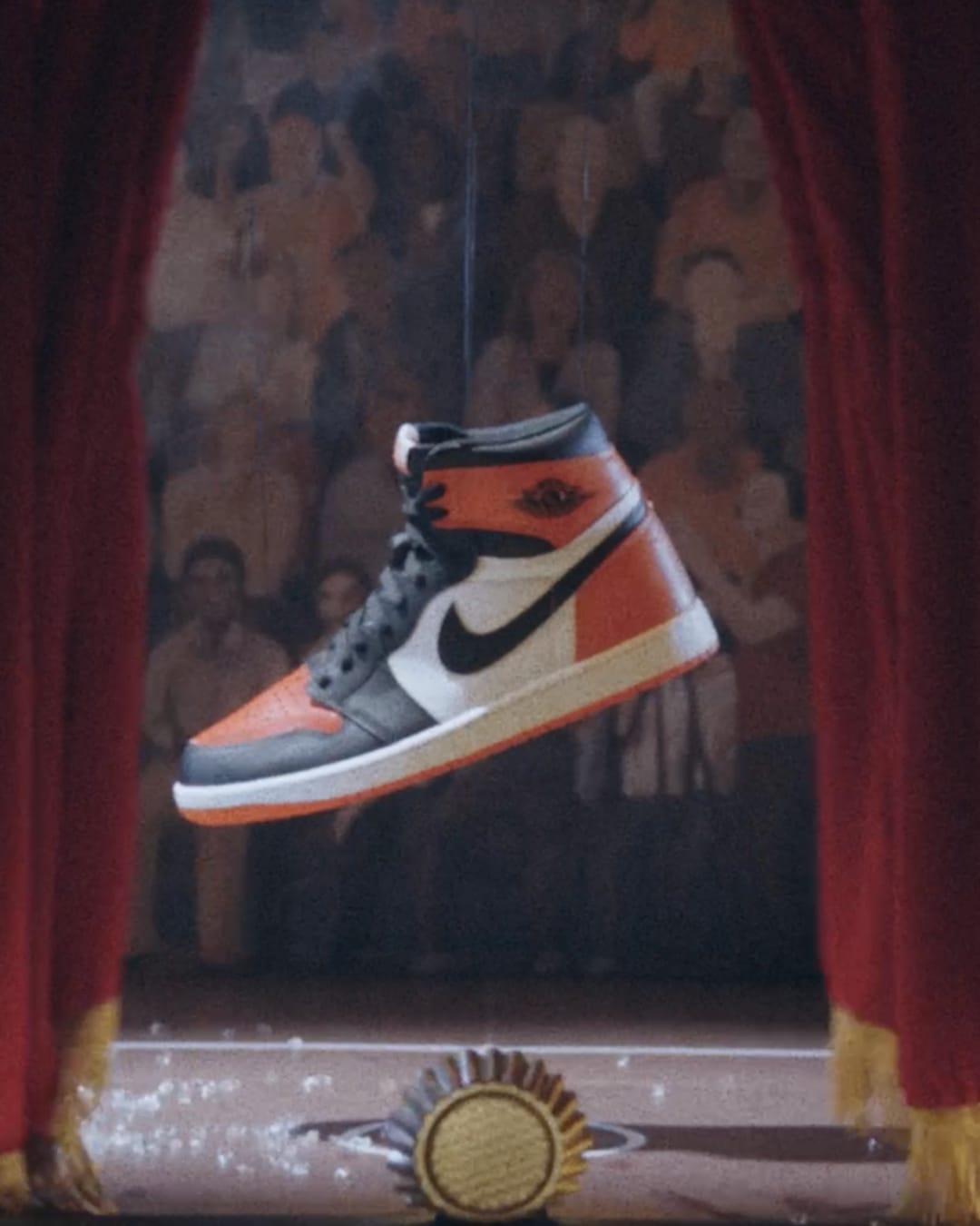 'Shattered Backboard': A Puppets' History of the AJ1. Nike SNKRS