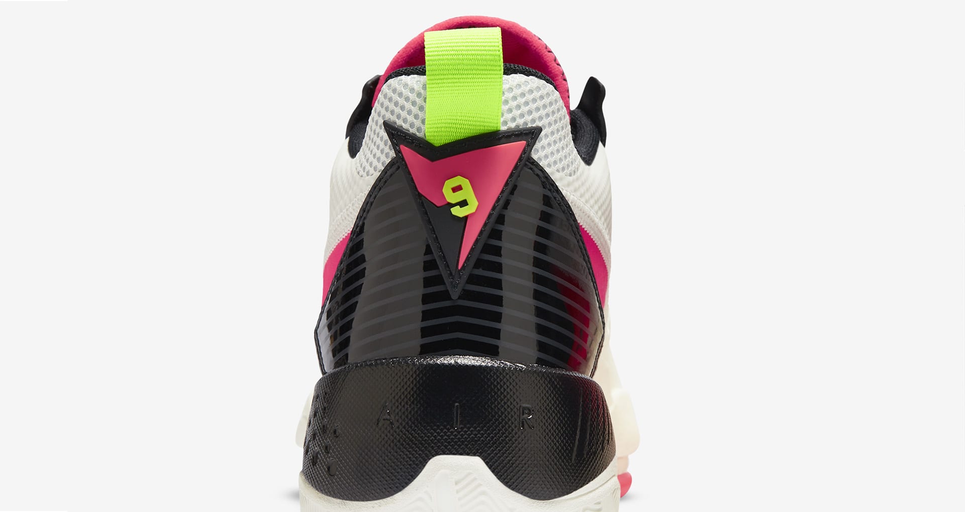 วันเปิดตัว Jordan Zoom '92 “Sail” ผู้หญิง. Nike SNKRS TH