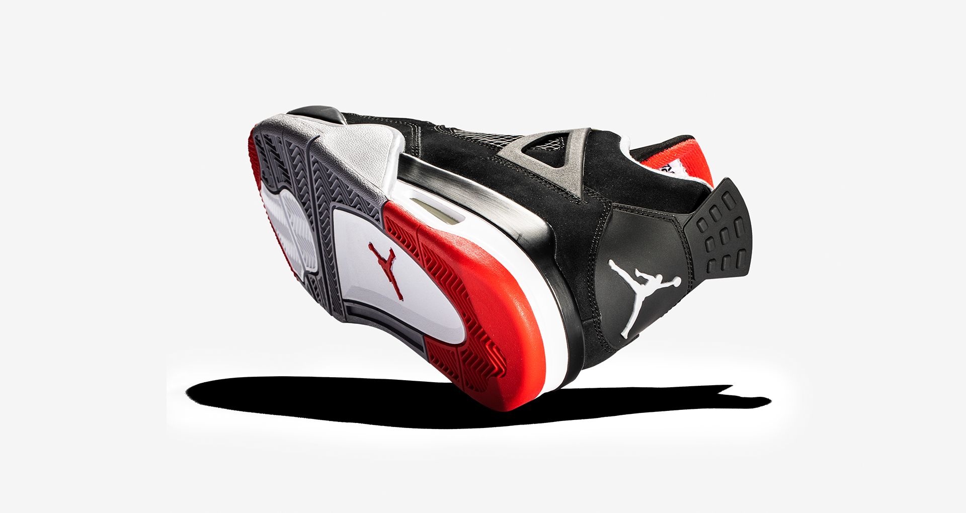 Inside the Vault: "Life of a Logo". Nike SNKRS ES