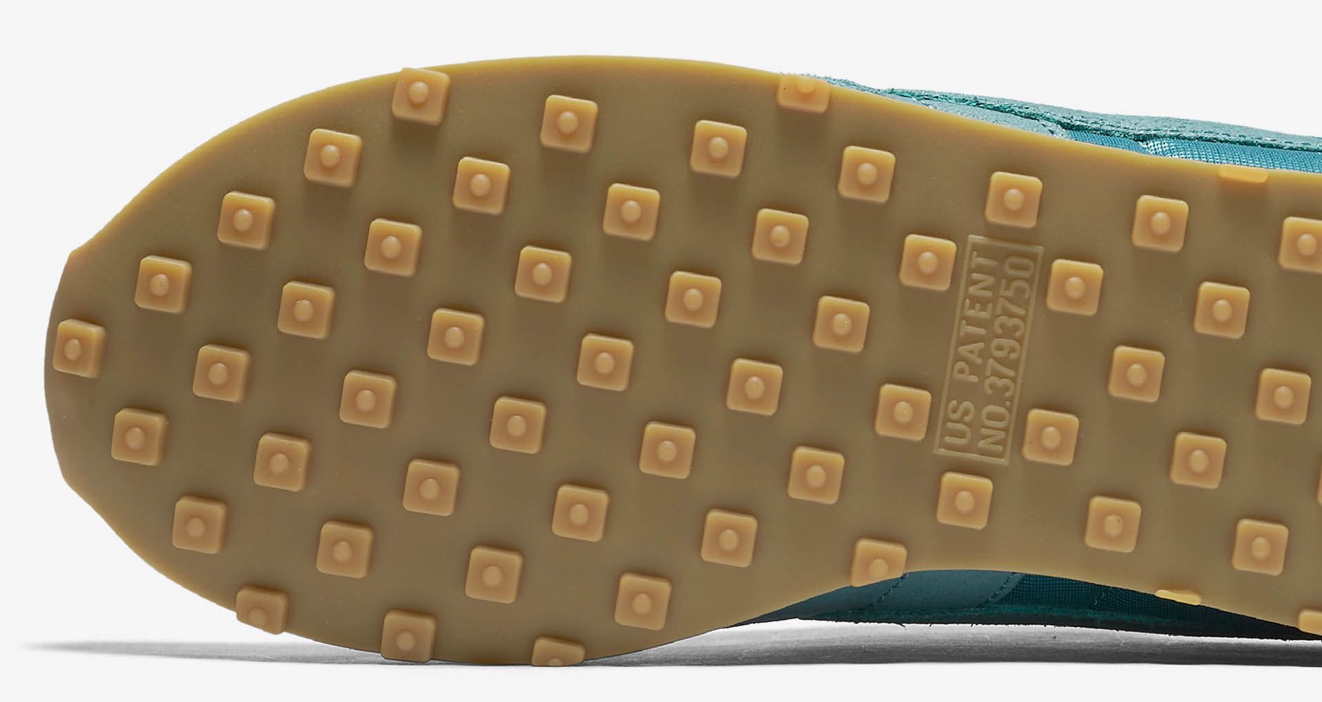 Women's Nike Pre Montreal Racer Premium 'Smokey Blue'. Nike SNKRS