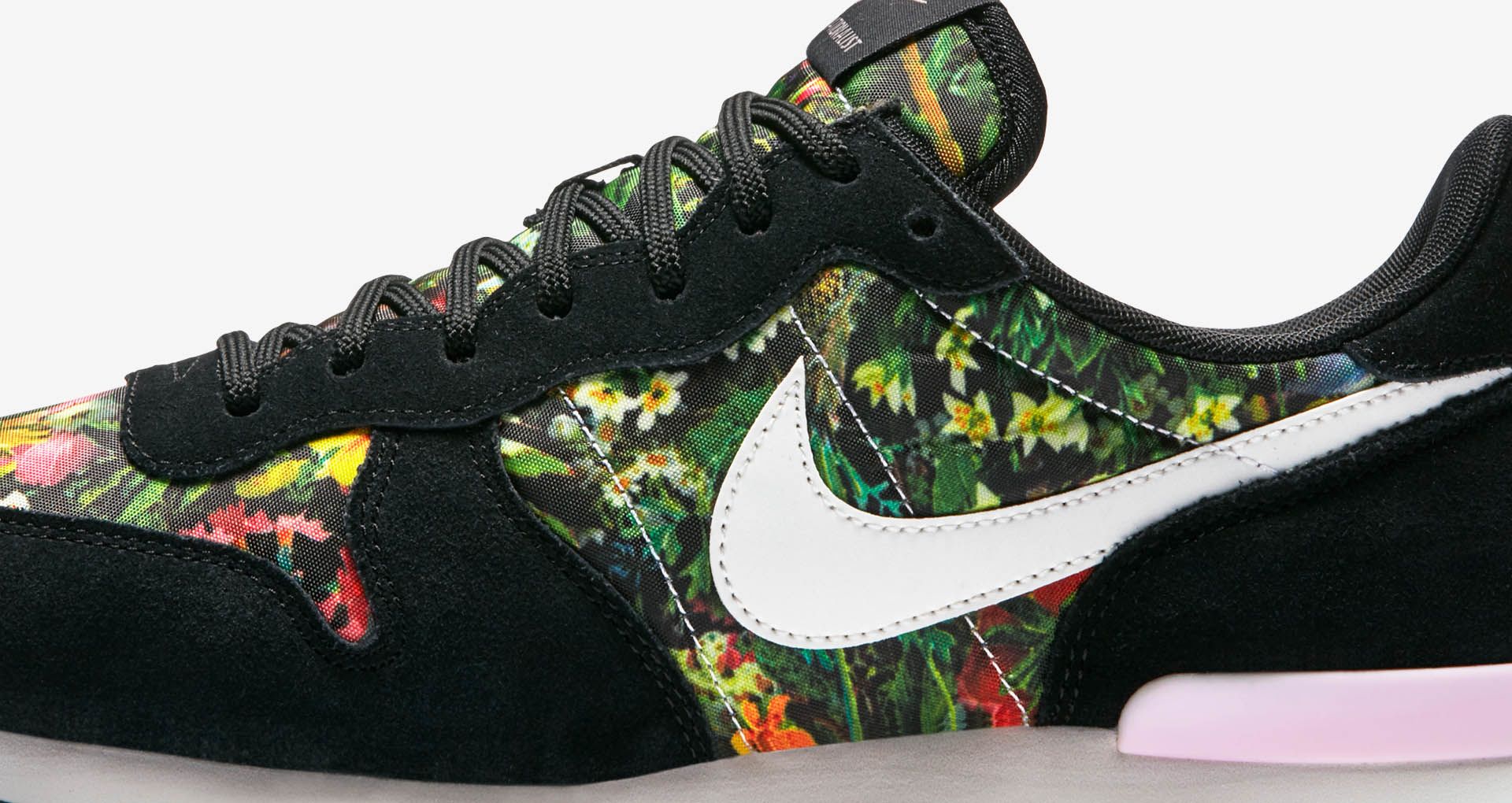 Women's Nike Internationalist Premium 'Spring Garden'. Nike SNKRS US