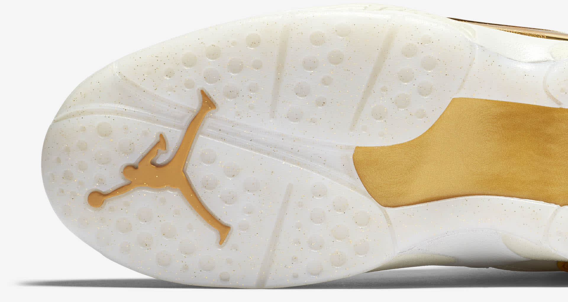 Air Jordan 8 Retro 'Championship Trophy' Release Date. Nike SNKRS