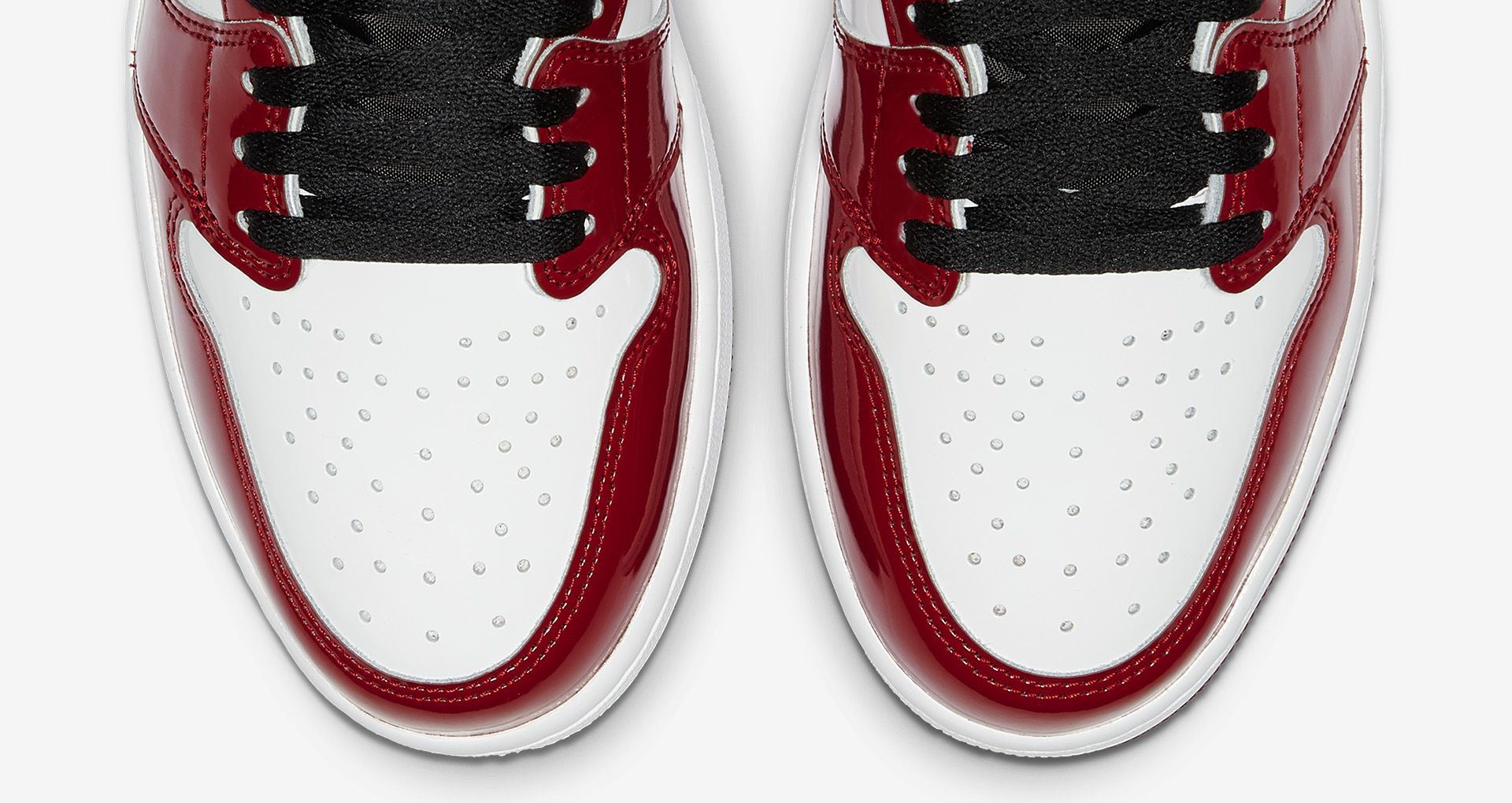 วันเปิดตัว Air Jordan 1 High “Fearless”. Nike SNKRS TH