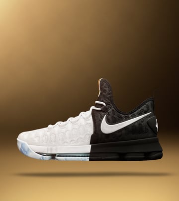 Women's NikeCourt Flare BHM 2017. Nike SNKRS