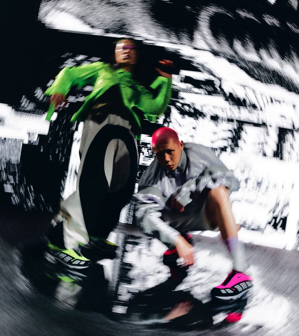 Air Max SNDR Volt + Hyper Pink. Nike SNKRS