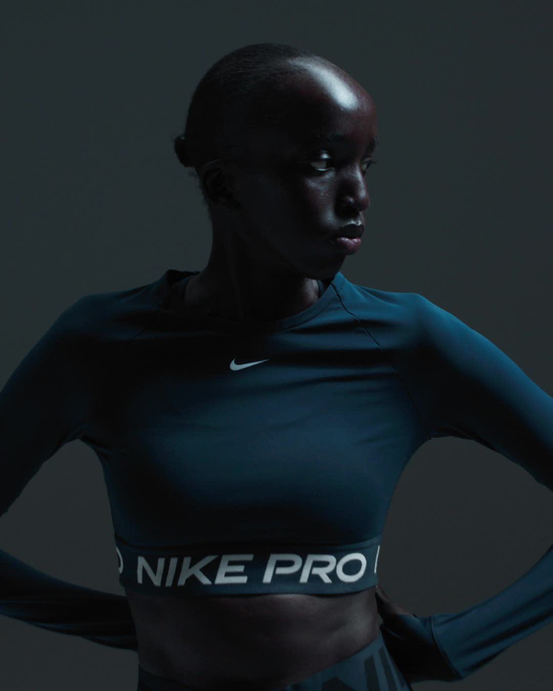 Nike Pro Women's Dri-FIT Cropped Long-Sleeve Top. Nike CA