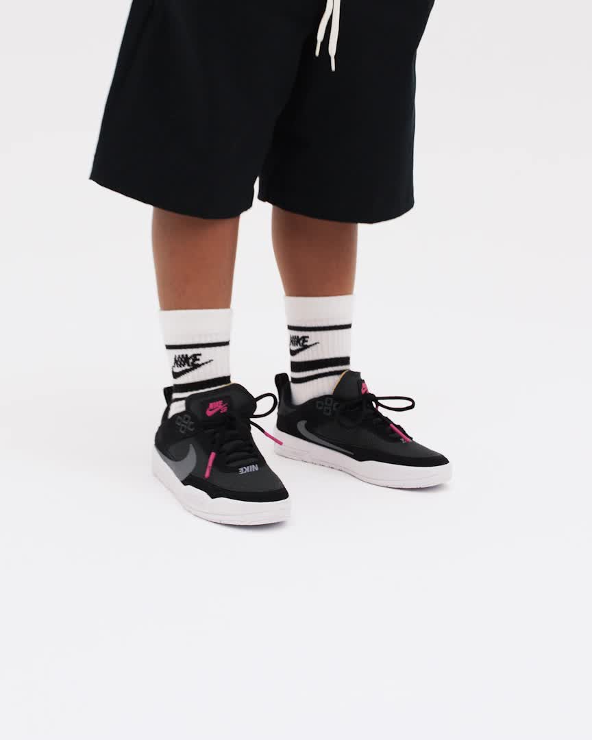 Nike SB Day One Big Kids' Skate Shoes. Nike.com