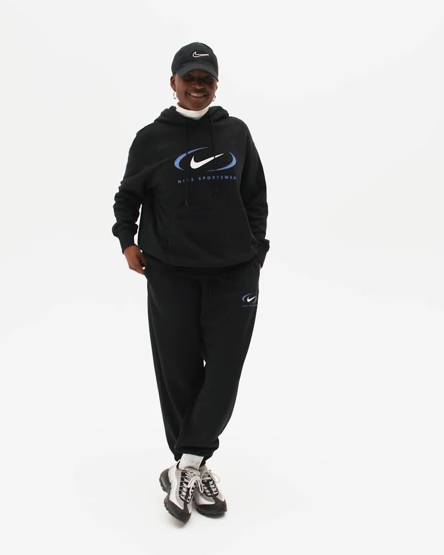 Nike Sportswear Women's Oversized Fleece Pullover Hoodie. Nike NL