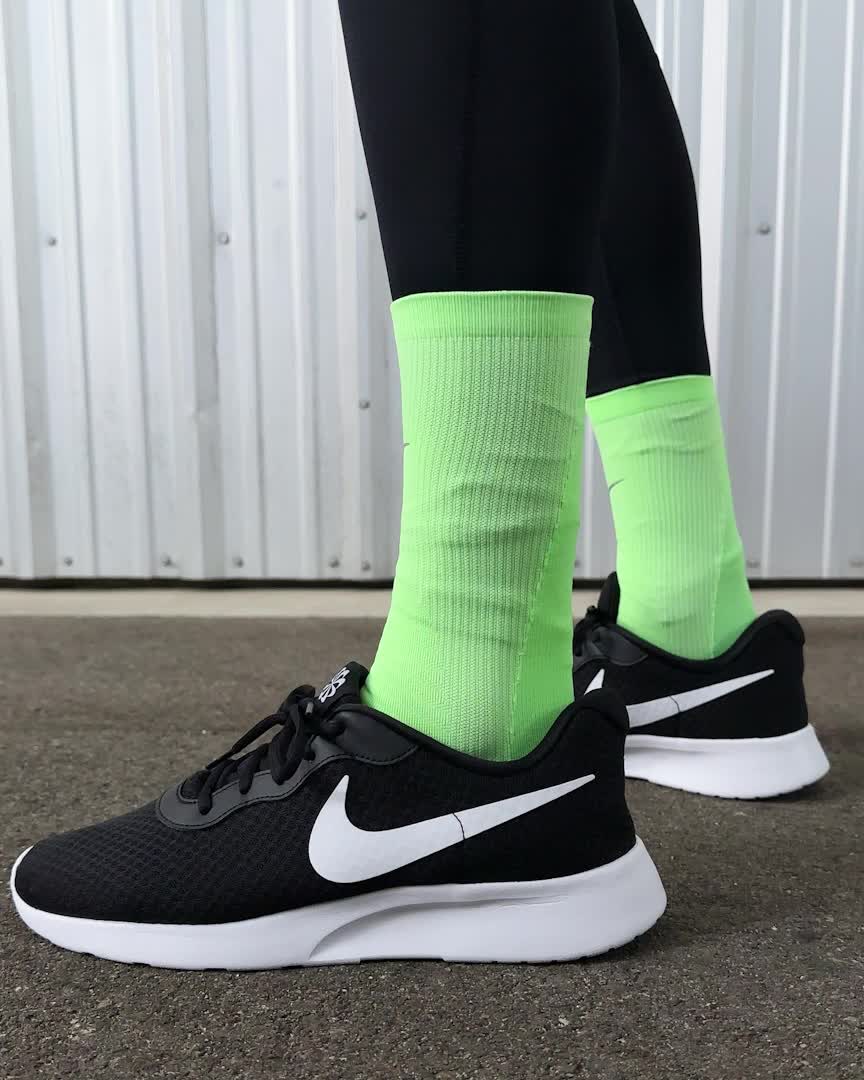 Nike Tanjun EasyOn férficipő. Nike HU