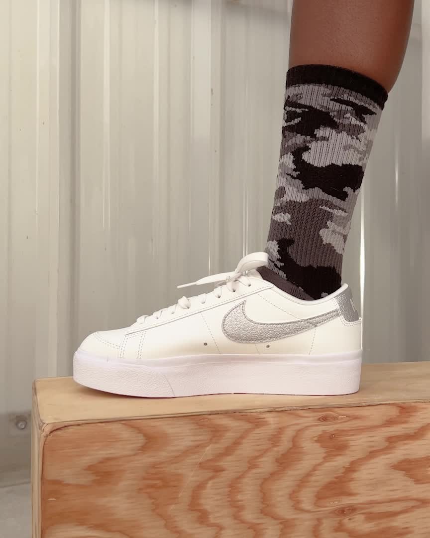 Nike Blazer Low Platform Women's Shoes. Nike HU