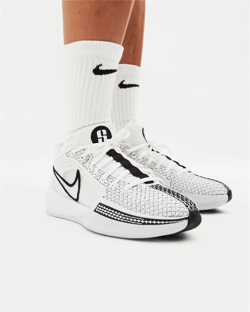Sabrina 1 'The Debut' Basketball Shoes. Nike HU