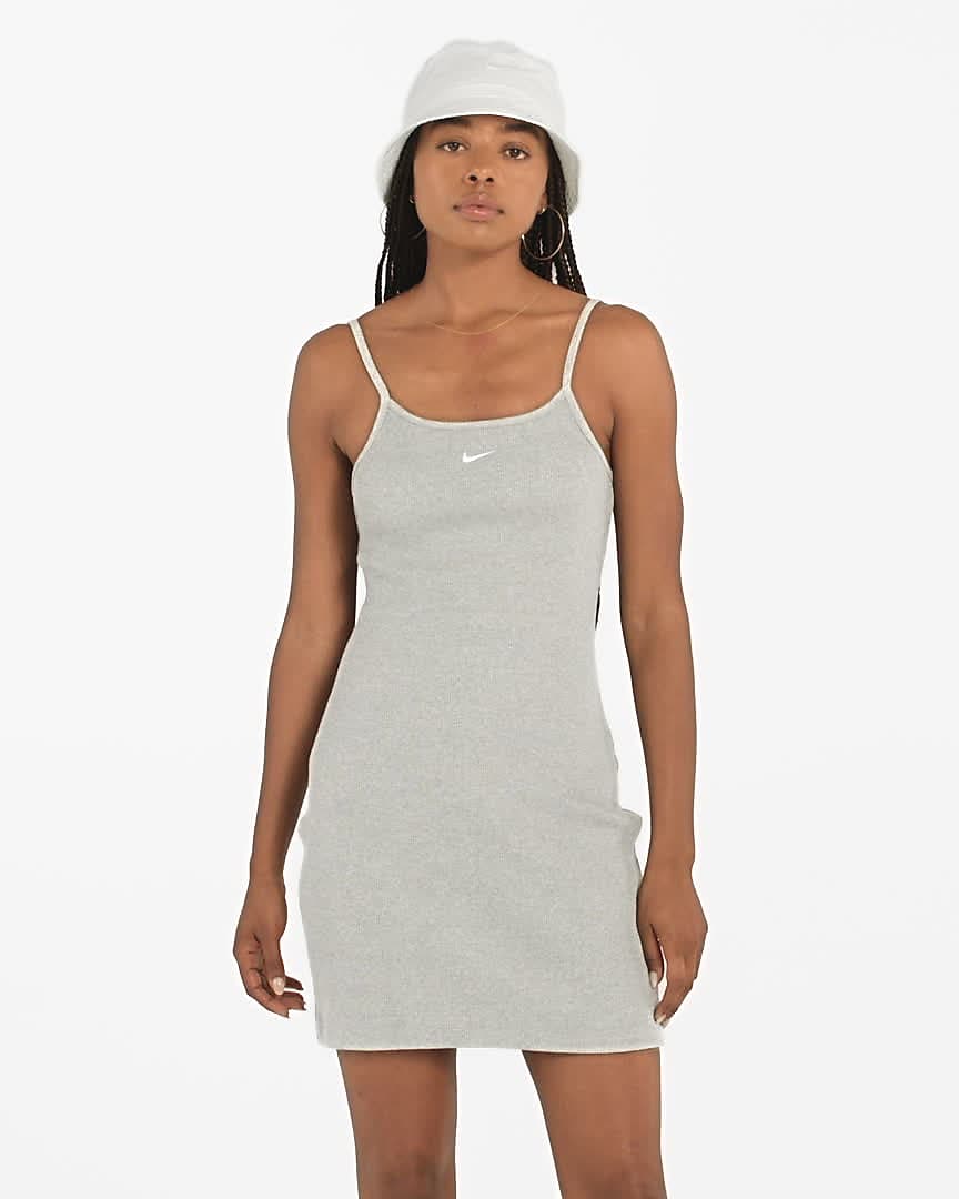 Nike Sportswear Essential bordázott női ruha. Nike HU